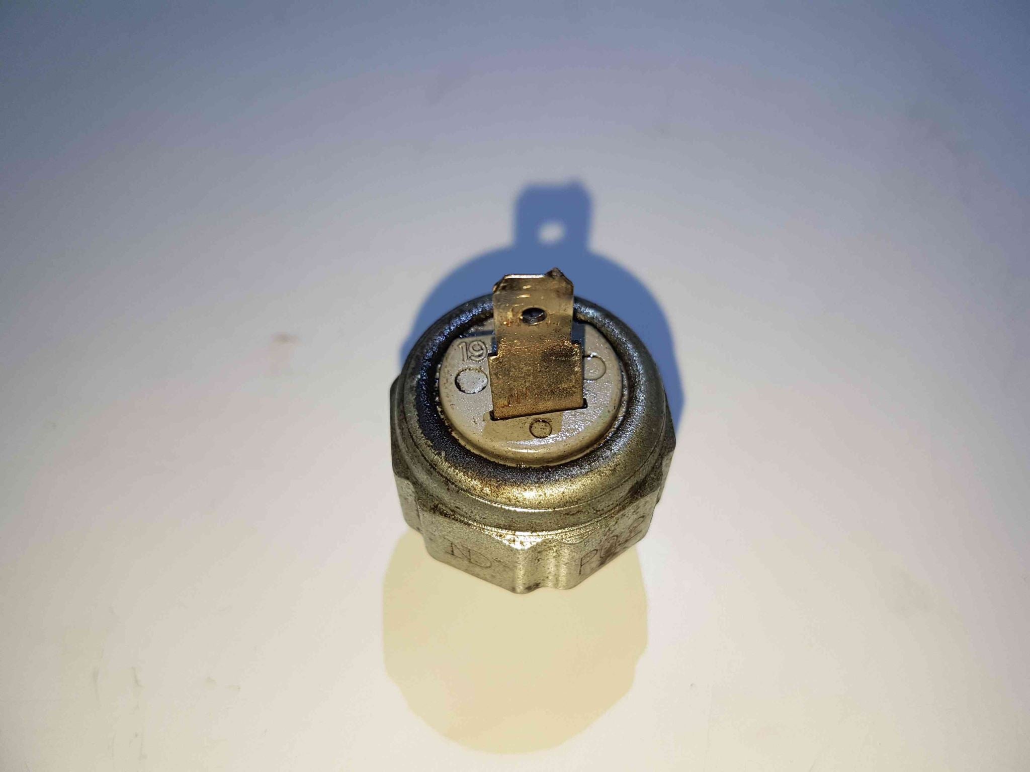 4AGE 20V 4A-GE Blacktop Oil pressure Sensor – Parts Online NZ